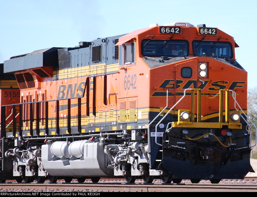 BNSF 6642 leads a eastbound Z on Halloween Morning as she slows down for a crew change at BNSF ...
